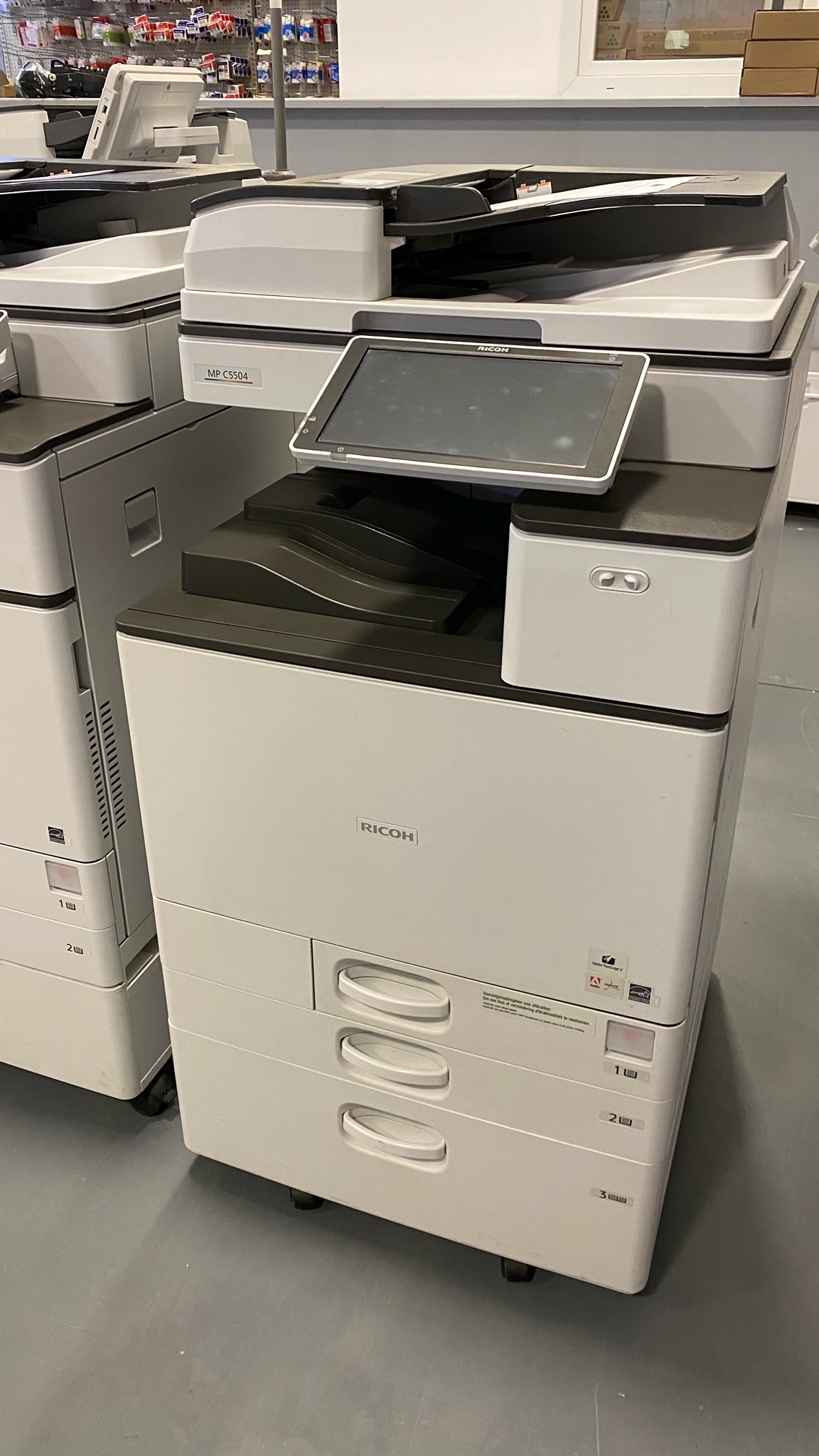 Ricoh MPC4504 Imprimante Multifonction Couleur Finisser Integré